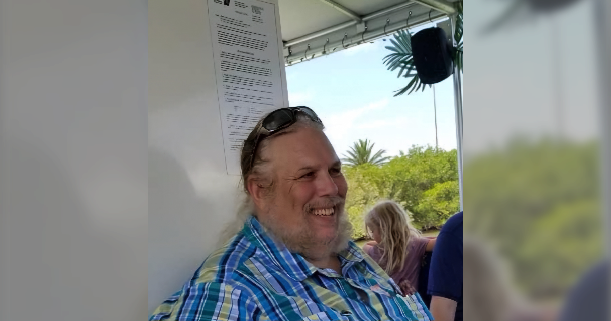 Kenneth Burge - Lux Funeral Home & Cremation Services New Braunfels, TX